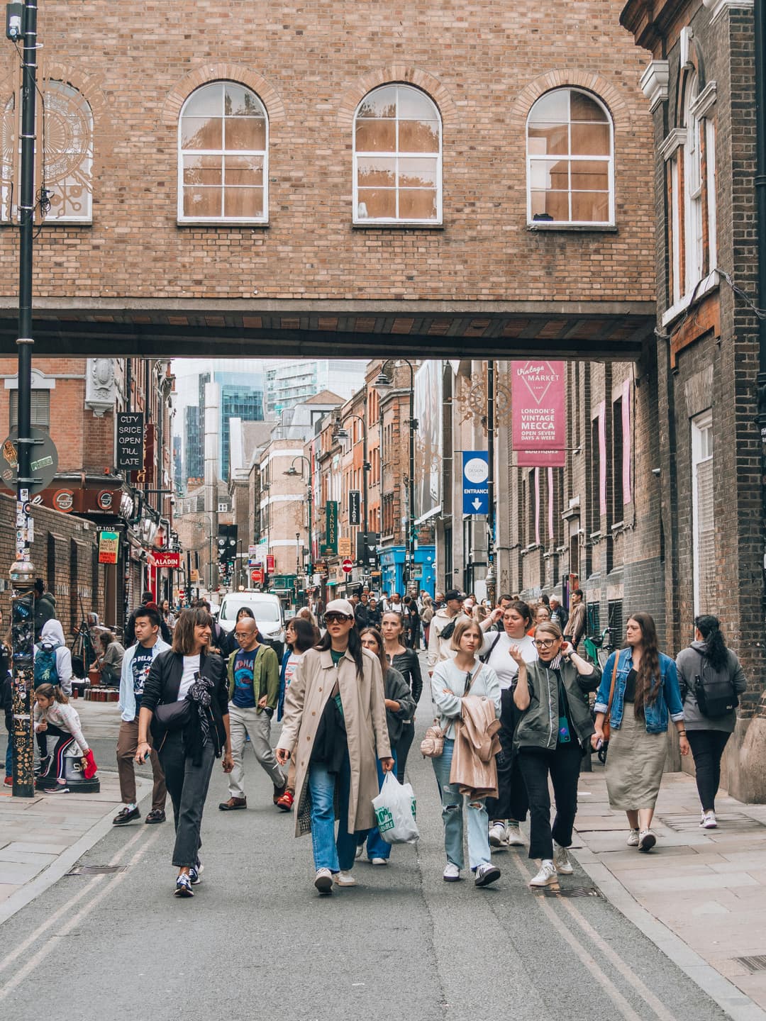 Neighbourhood Guide: Liverpool Street | Your Apartment